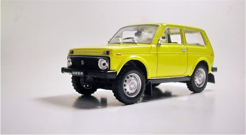 1/43 Scale Diecas VAZ-2121 "Niva" Soviet jeep De Agostini HobbyTerra.com